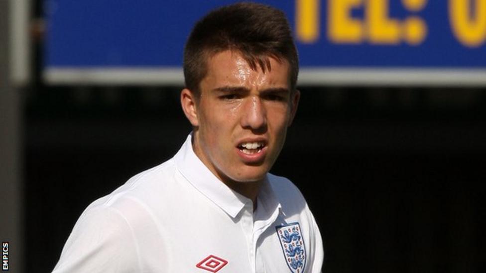 Tamworth: Matt Regan completes move to The Lamb - BBC Sport