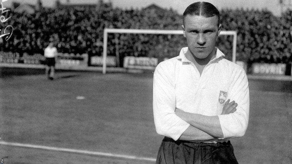 Bill Shankly's career in pictures - BBC Sport