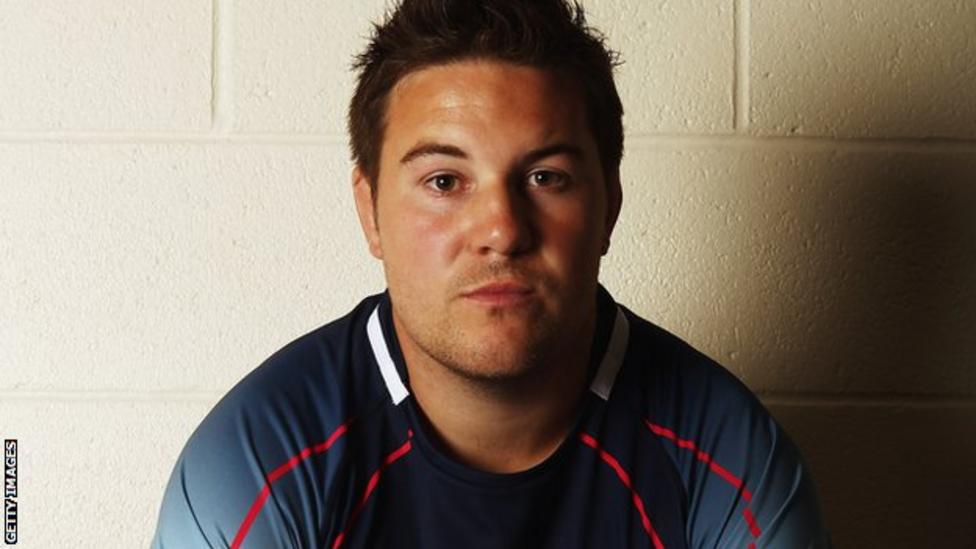 Jersey display not good enough, says captain Alex Rae - BBC Sport