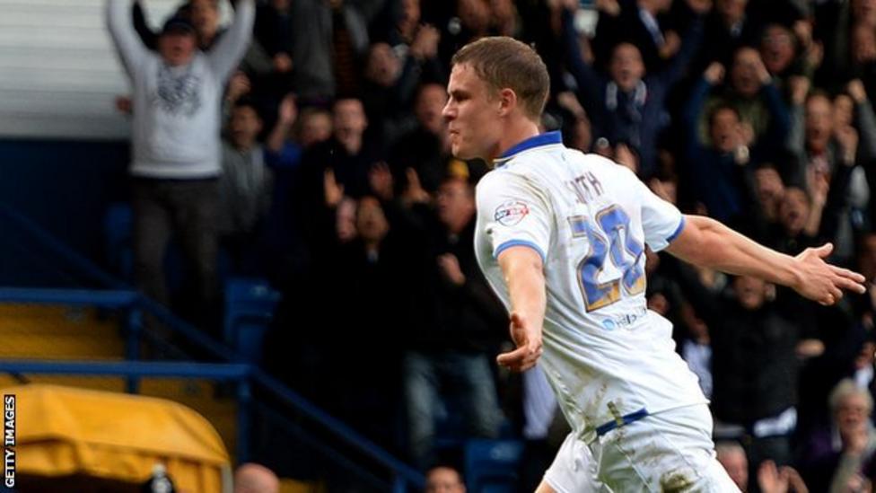Leeds United: Matt Smith believes play-offs run still possible - BBC Sport
