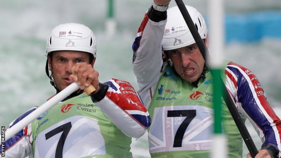 Etienne Stott: Canoeist vows to return from shoulder injury - BBC Sport