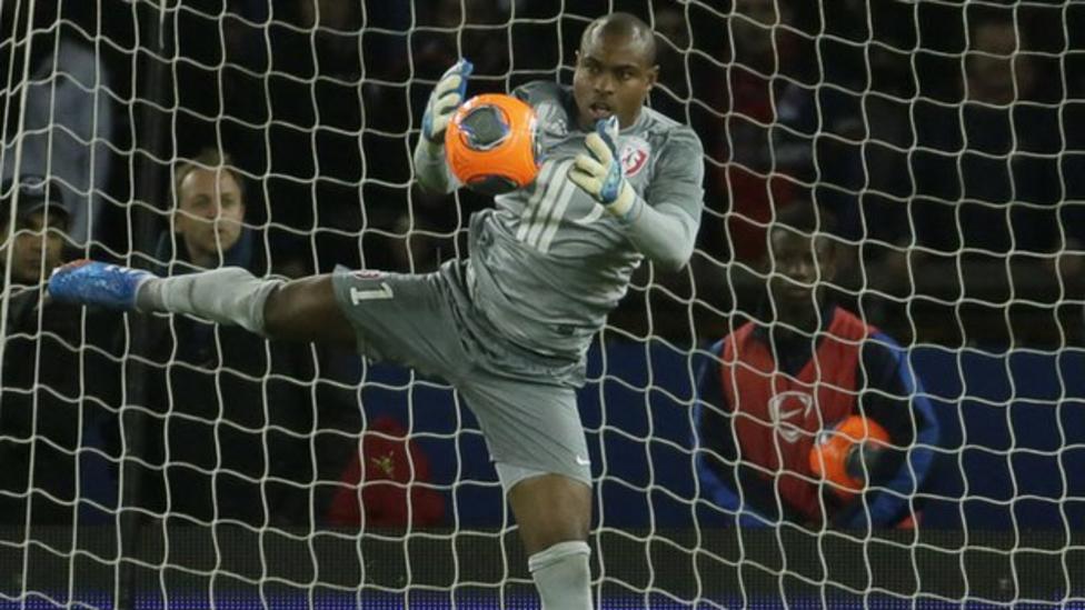 Nigerian keeper Vincent Enyeama thrilled by award - BBC Sport