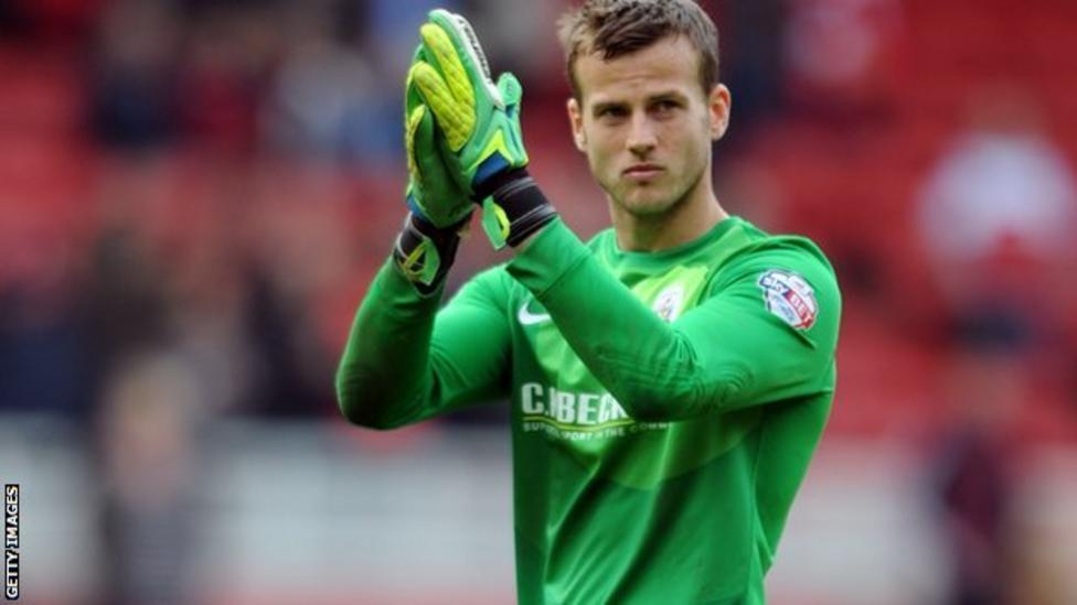 Luke Steele: Barnsley goalkeeper joins Panathinaikos - BBC Sport