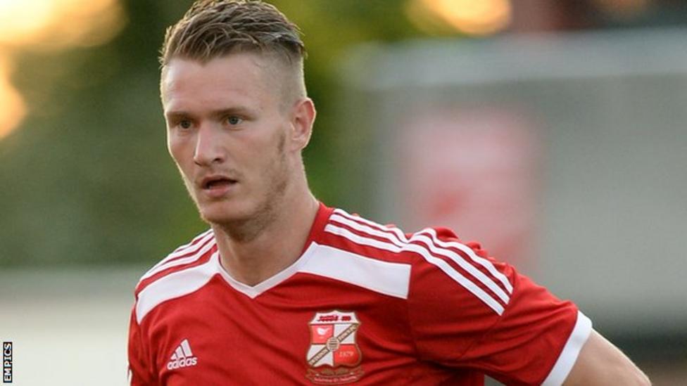 Michael Smith: Swindon turn down Coventry bids for striker - BBC Sport