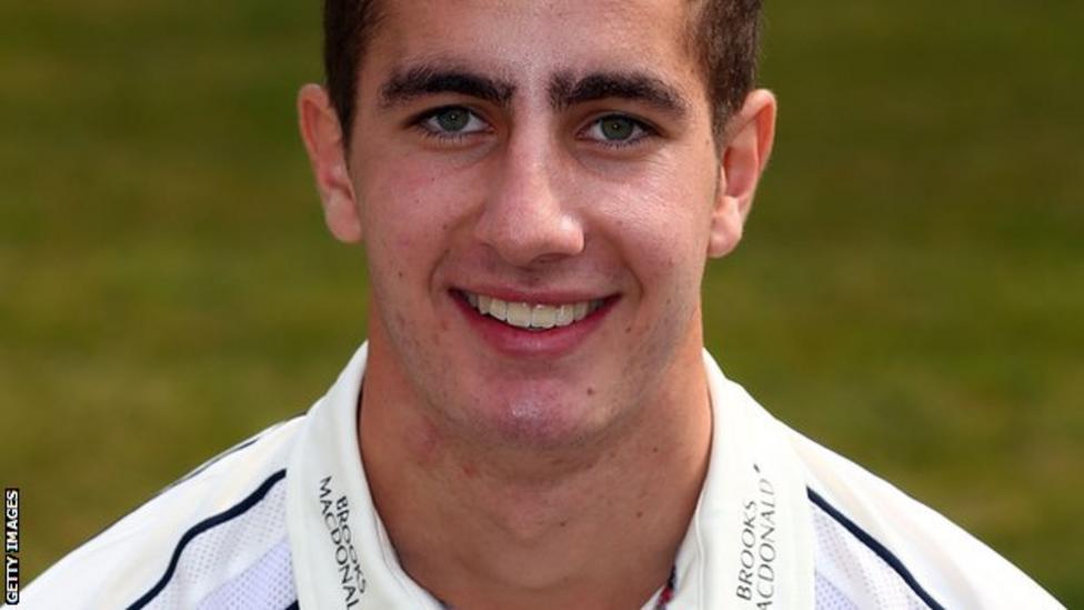 Stephen Eskinazi: Wicketkeeper-batsman signs new Middlesex deal - BBC Sport