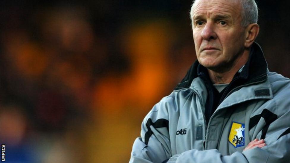 Billy Dearden: Adam Murray wants help from ex-Mansfield Town boss - BBC ...