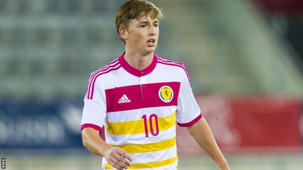 Ryan Gauld: Scot makes top team debut for Sporting Lisbon - BBC Sport