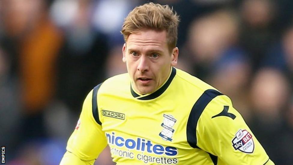 Brian Howard: Eastleigh sign ex-Barnsley and Reading midfielder - BBC Sport