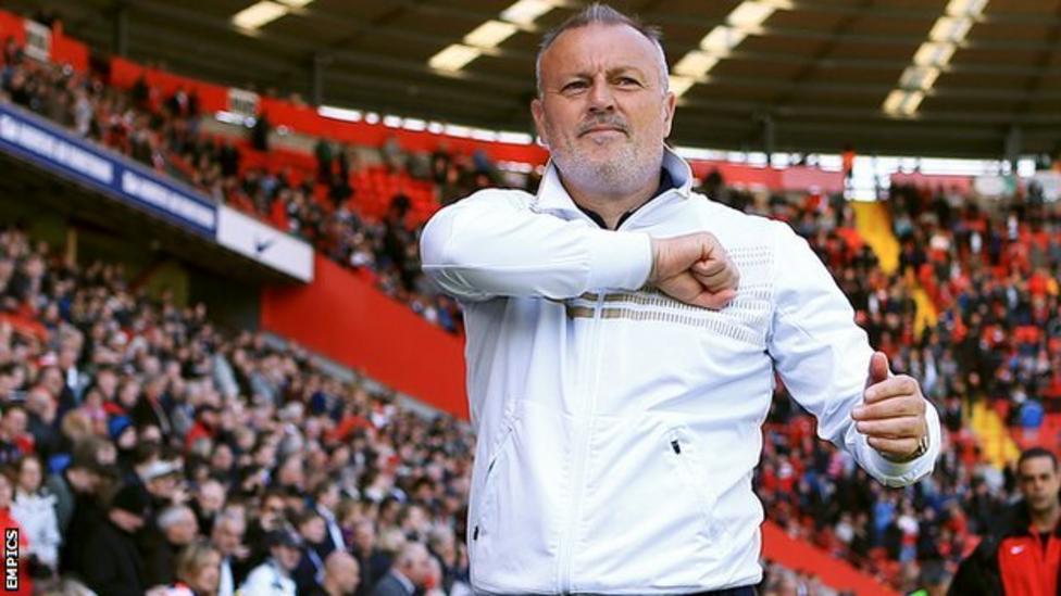 Leeds United: Neil Redfearn future remains unclear - BBC Sport