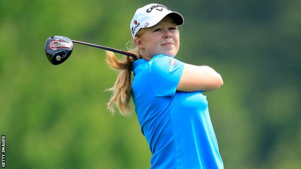 Stephanie Meadow 10 shots off lead at Women's PGA - BBC Sport