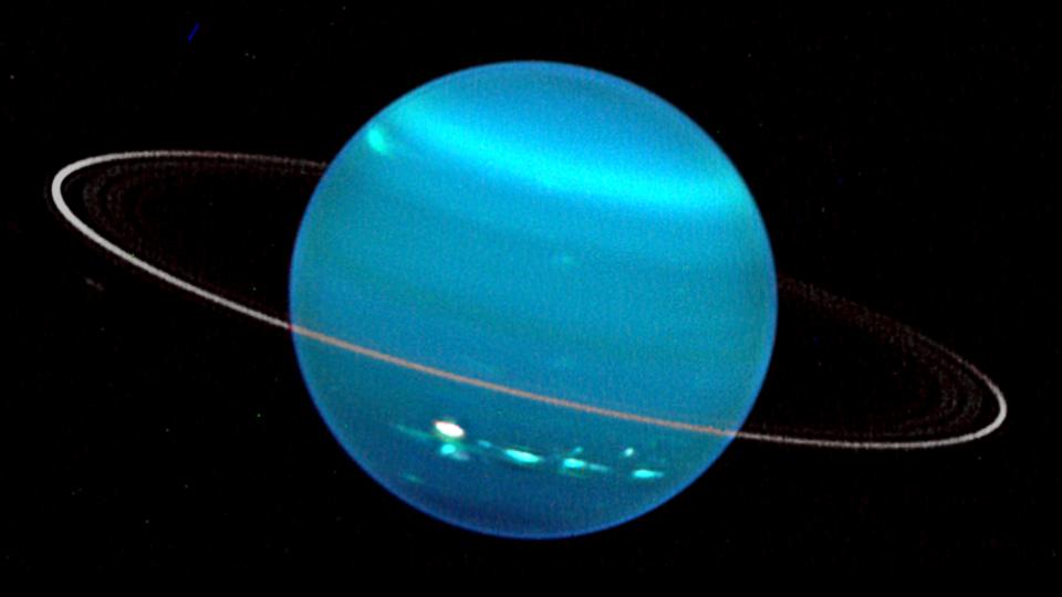 BBC - Earth - Strange mega storms sweep Uranus