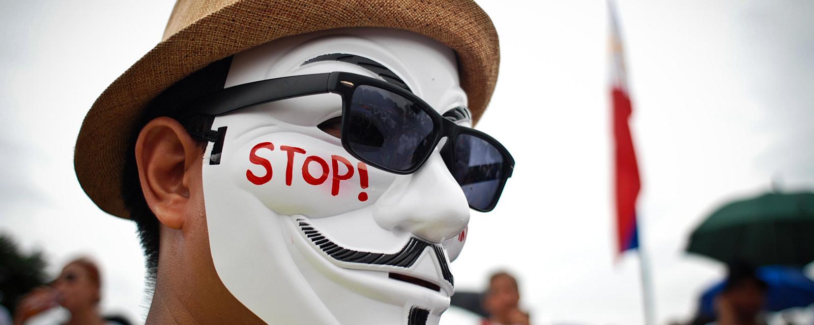 Quit — or turn a blind eye to corruption? - BBC Worklife