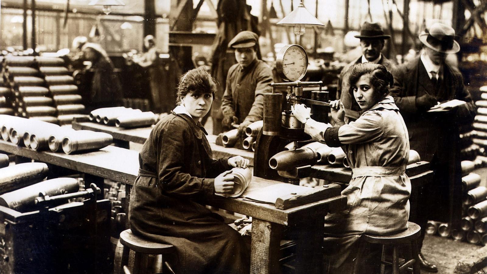 What wartime ‘munitionettes’ can teach us about burnout - BBC Worklife