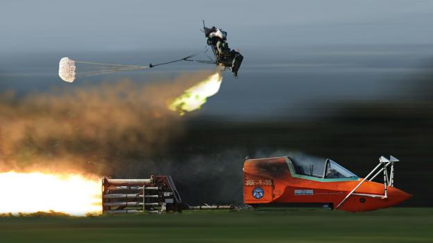 What’s it like to eject out of a plane? - BBC Future