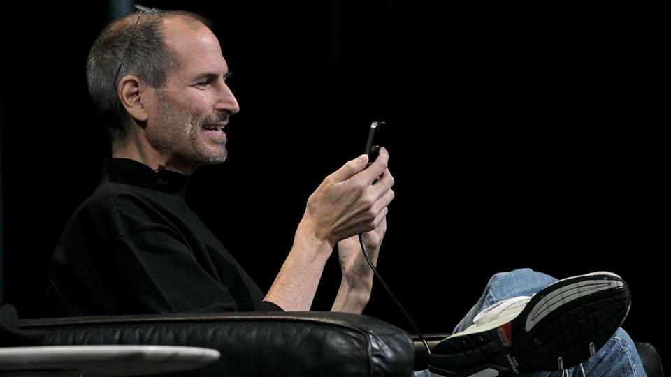 How breaking dress codes pays off - BBC Worklife