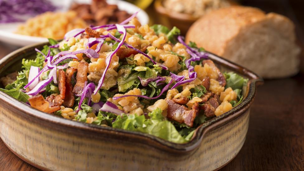 Why ‘bowl food’ might be tricking your brain - BBC Future